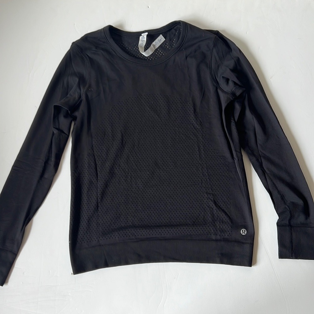 Lululemon Black Long Sleeve Perforated Shirt Size 4 - Gem